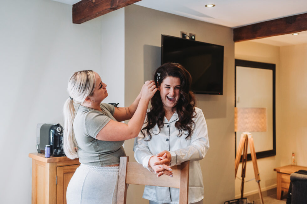 Oly & Lizzie's Huddersfield Wedding - Anna Wood Photography